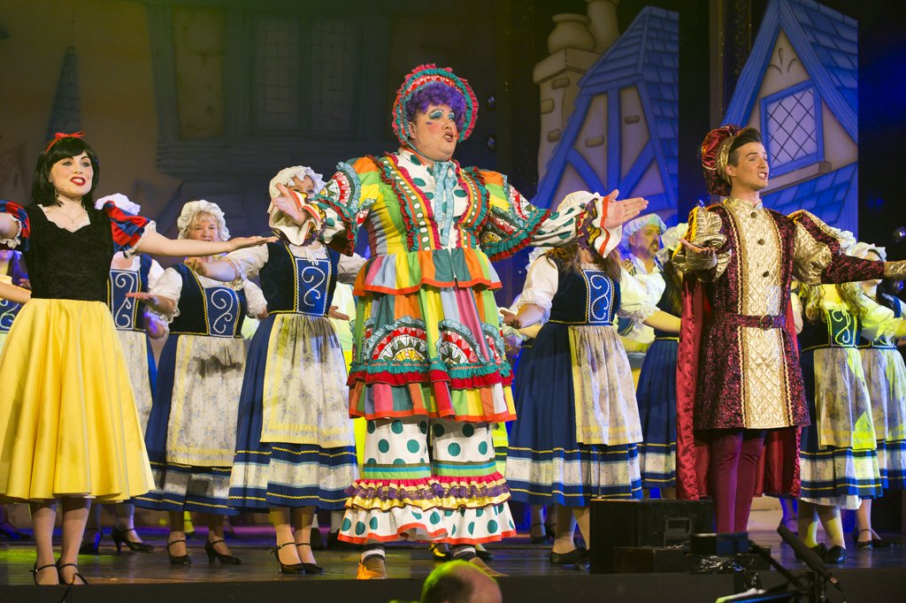 Snow White & the Seven Dwarfs Pantomime Costume Hire